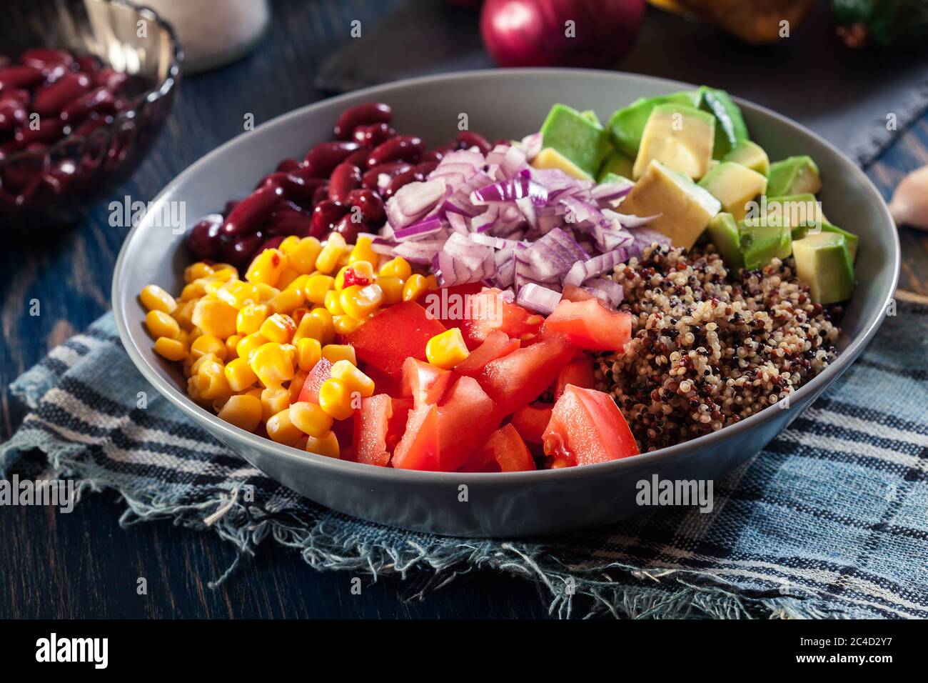 Salade mexicaine Banque de photographies et d’images à haute résolution ...