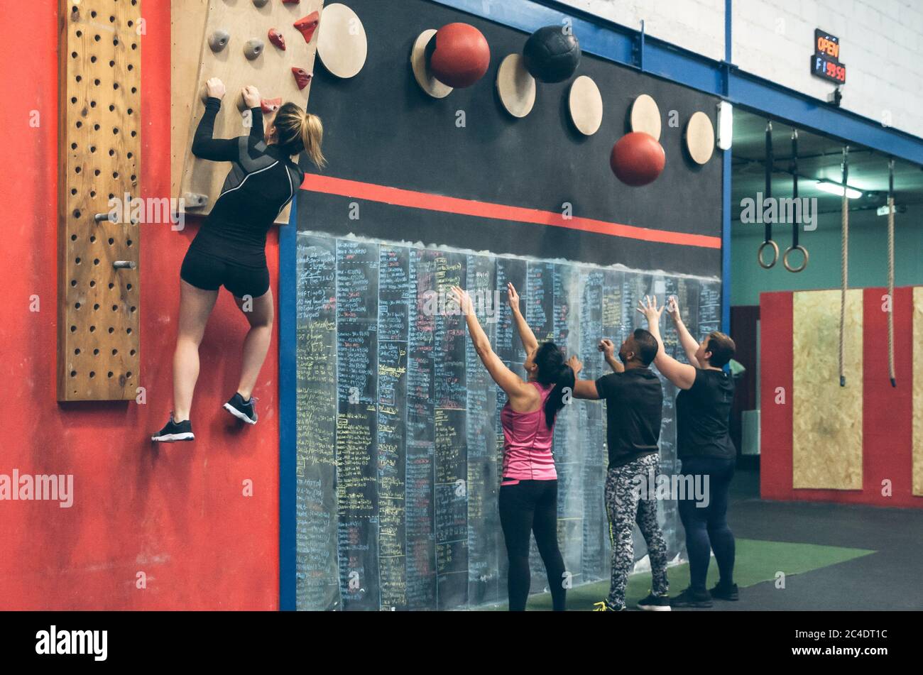 Groupe de formation en salle Banque de photographies et d’images à ...