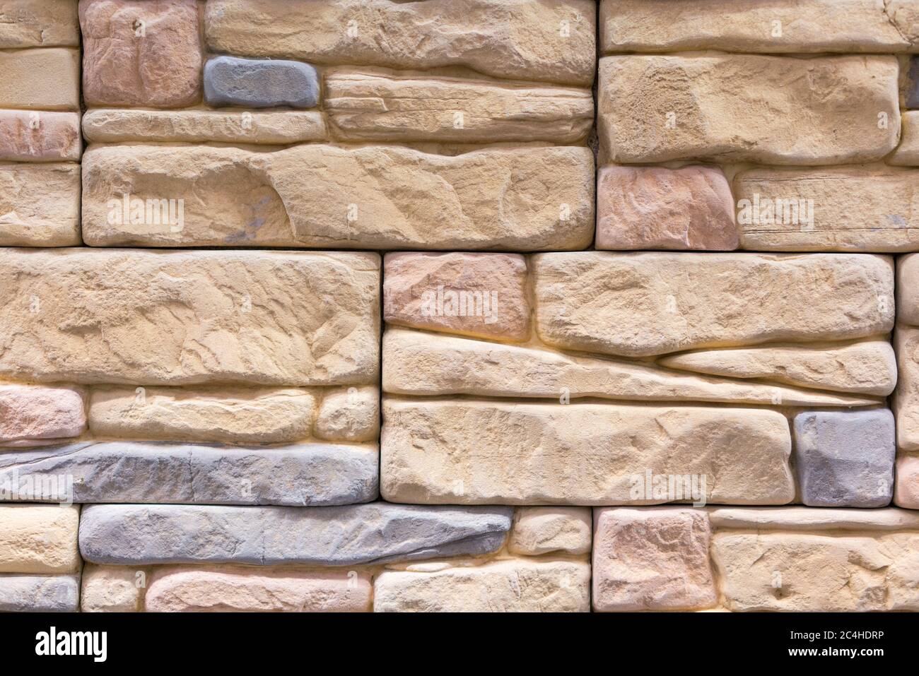 Mur en pierre empilée, revêtement en pierre naturelle. Mur de pierre ...