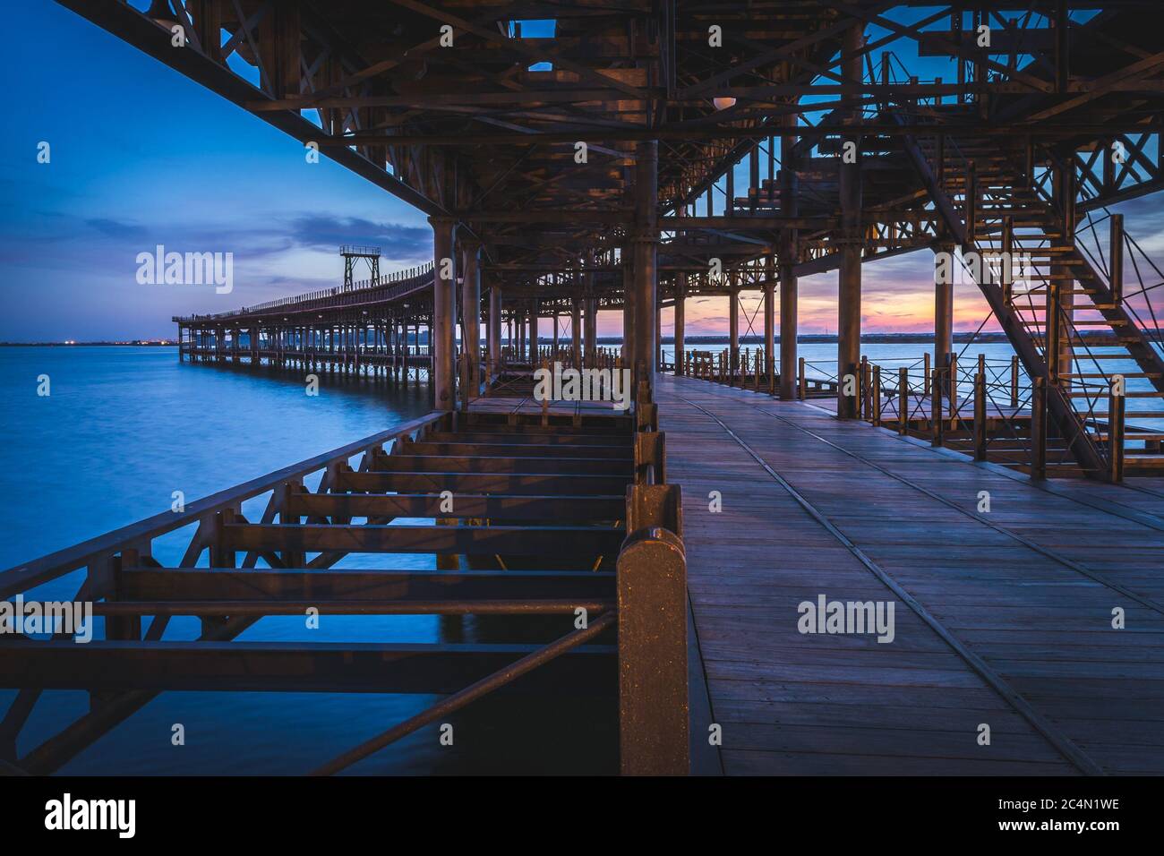Muelle del rio tinto Banque de photographies et d’images à haute ...