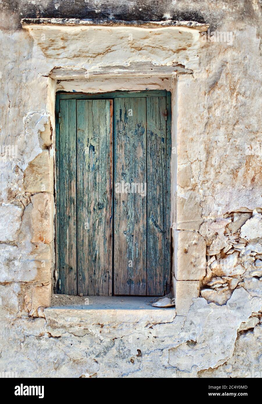 Portes anciennes dans les maisons traditionnelles grecques de village ...