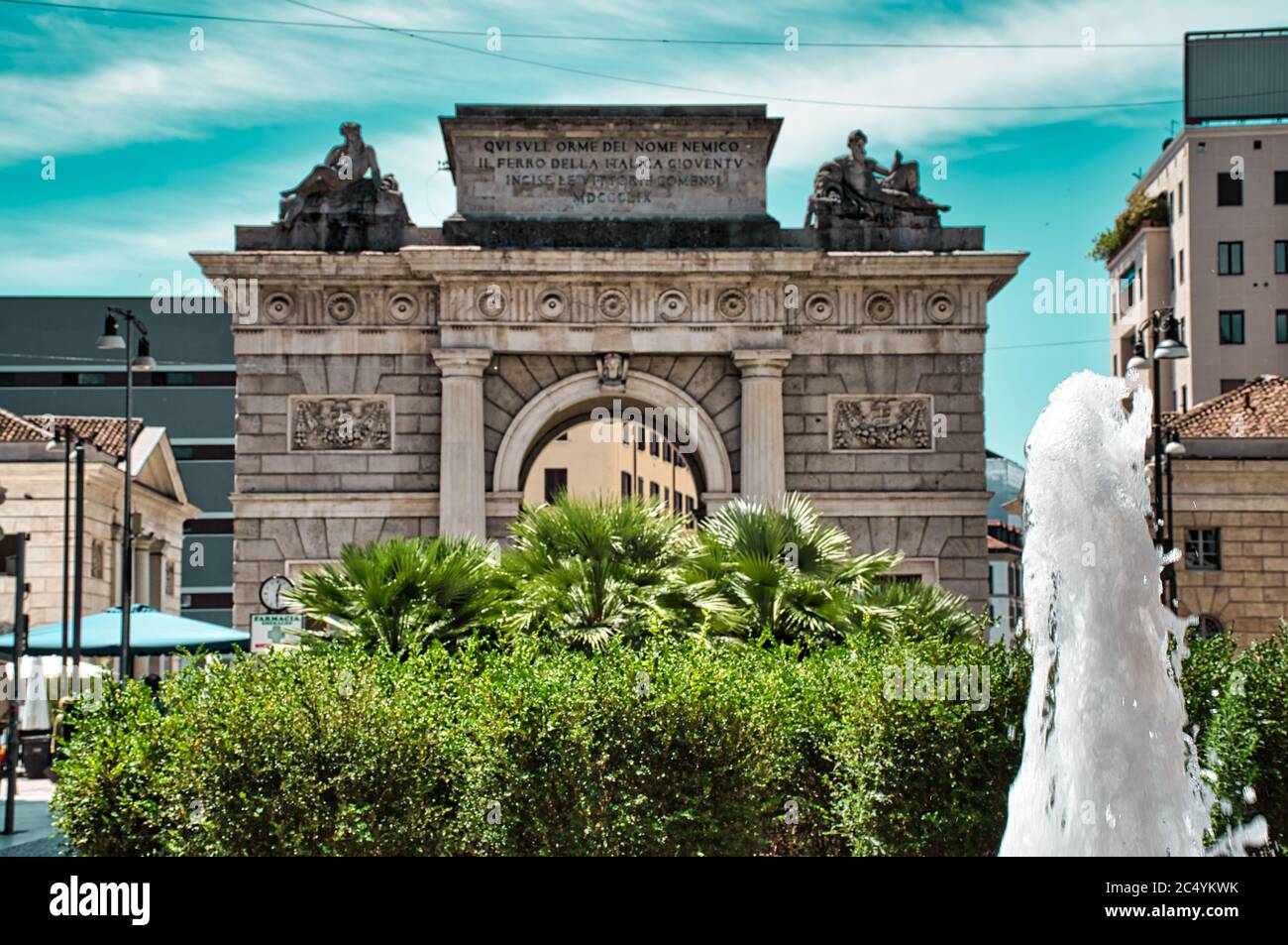 Milan italy corso garibaldi Banque de photographies et d’images à haute ...