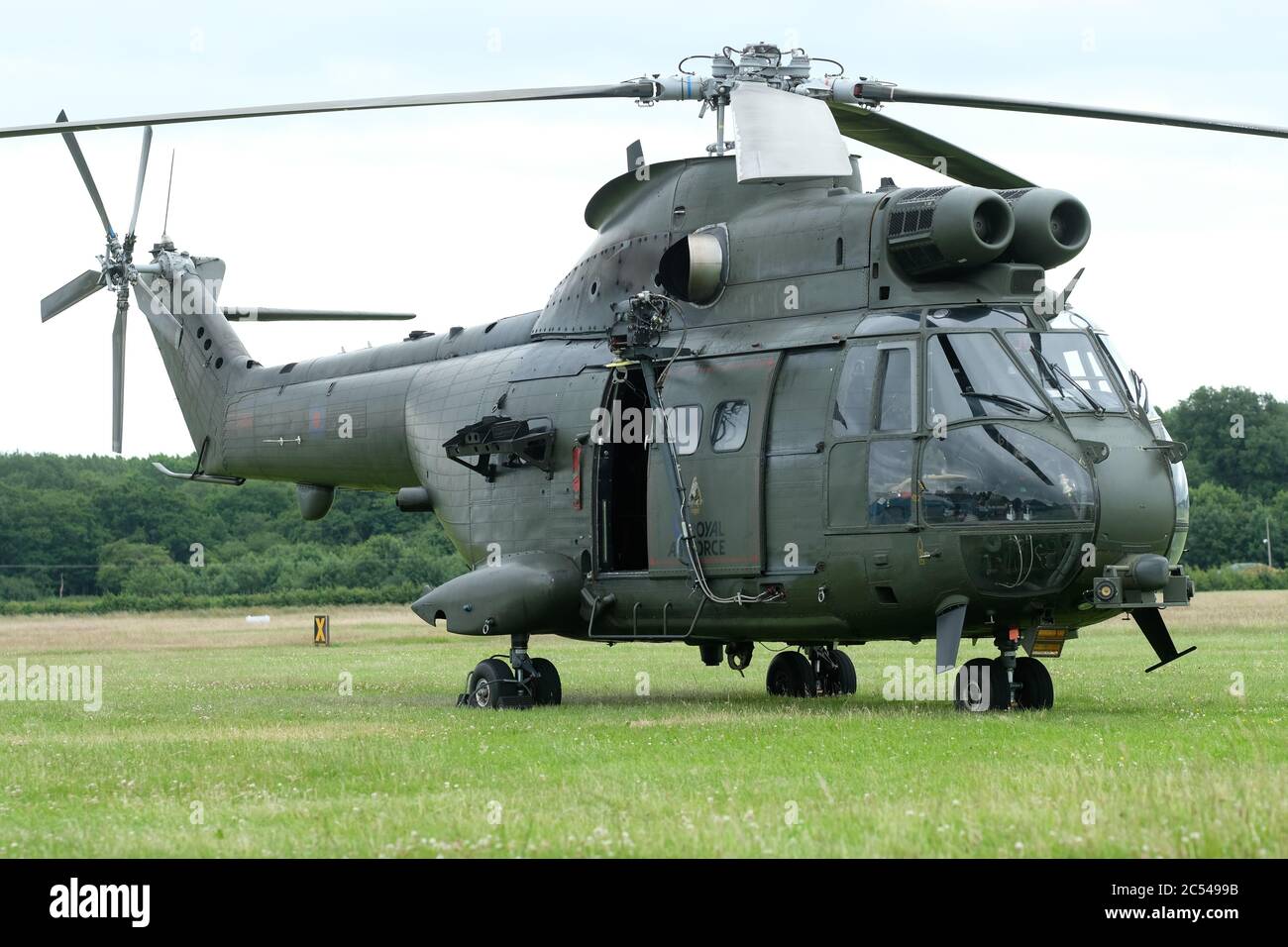 Puma helicopter raf Banque de photographies et d’images à haute ...
