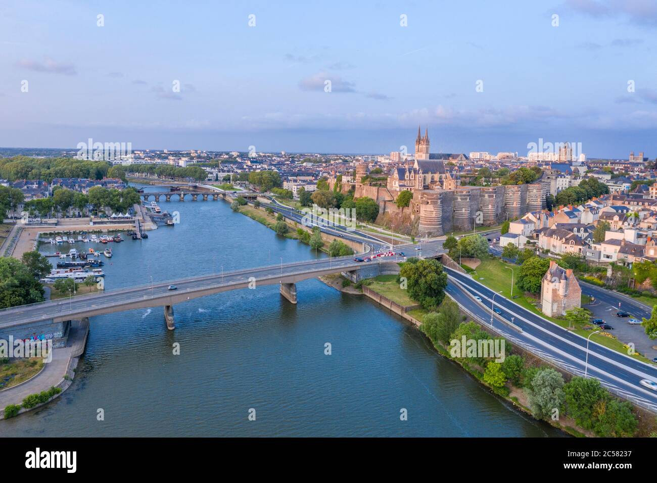 Angers castle aerial view Banque de photographies et d’images à haute ...