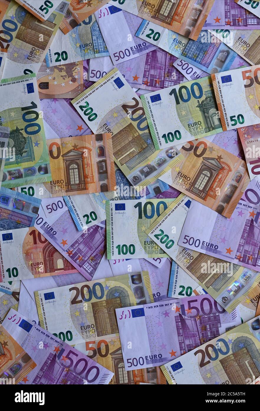 Un modèle de différentes factures d'euros (500€, 200€, 100€, 50€, 20 ...