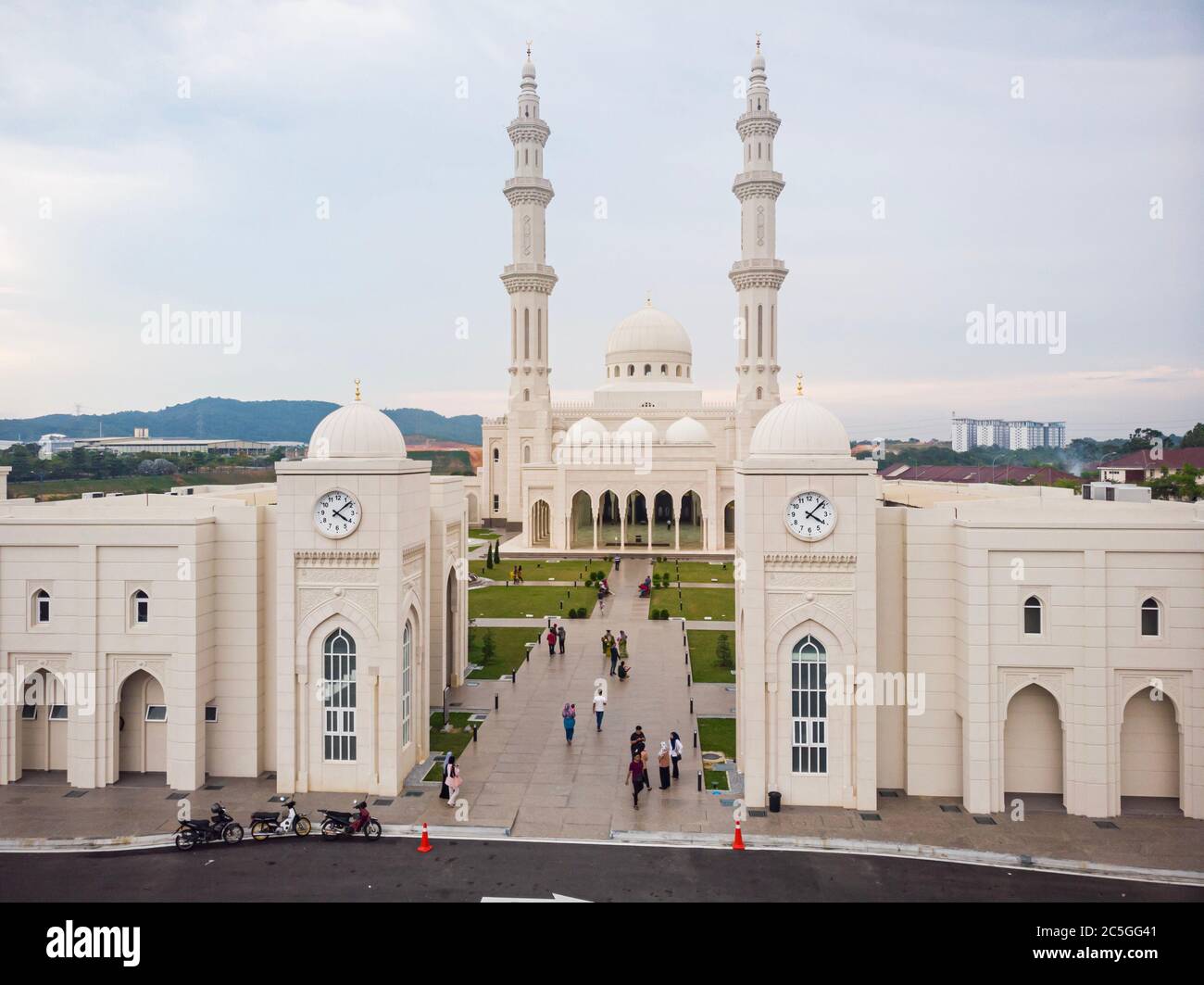 La dernière attraction de Seremban, Masjid Sri Sendayan, a remporté des ...