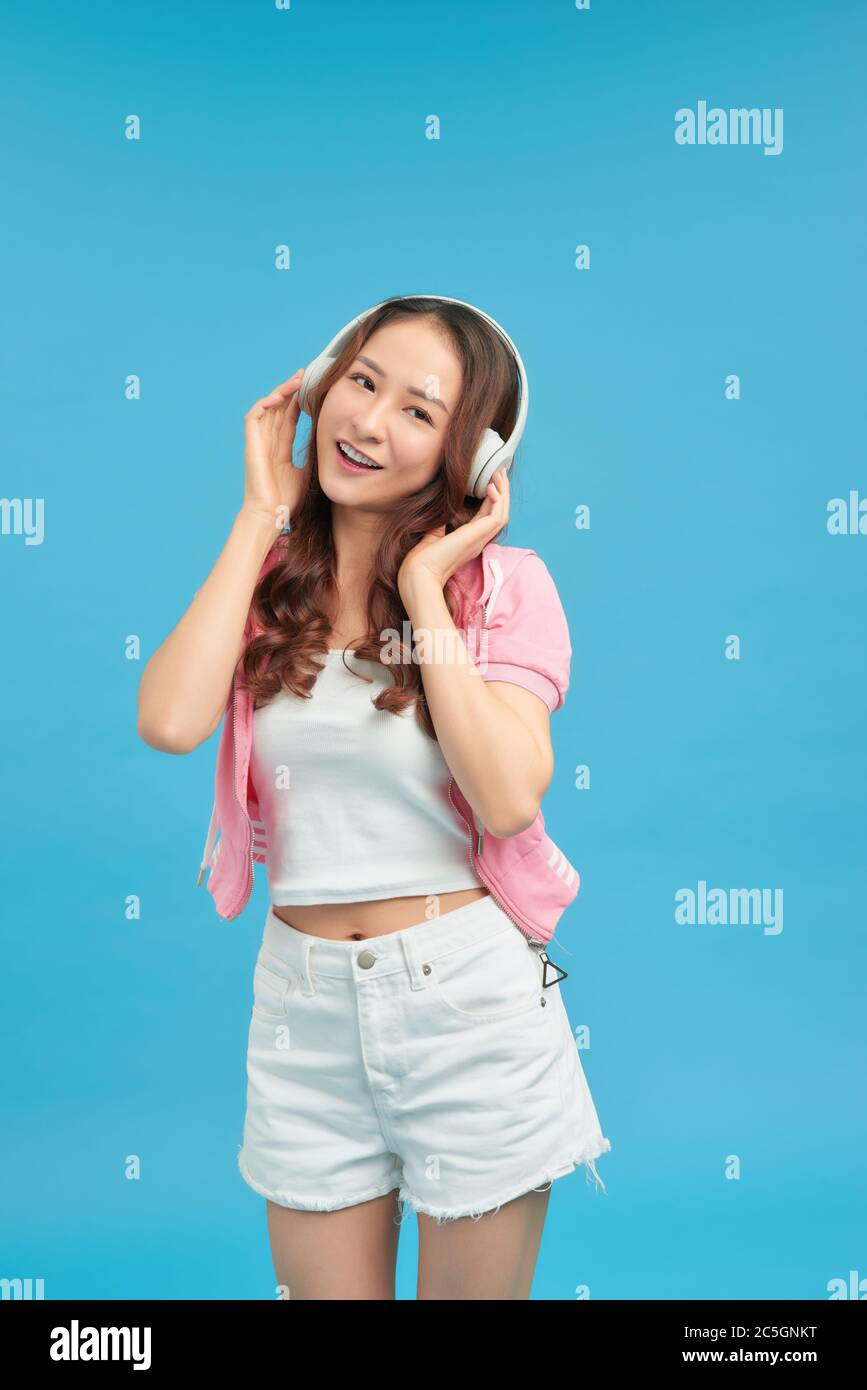 Satisfied girl Banque de photographies et d’images à haute résolution ...