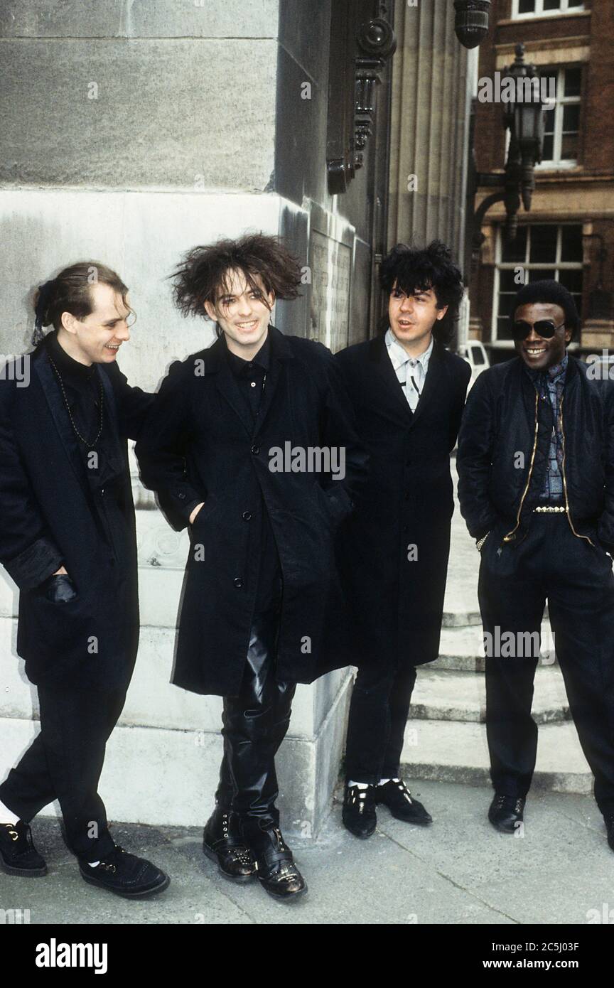 Porl Thompson, Robert Swithh, Laurence Tolhurst et Andy Anderson de The ...