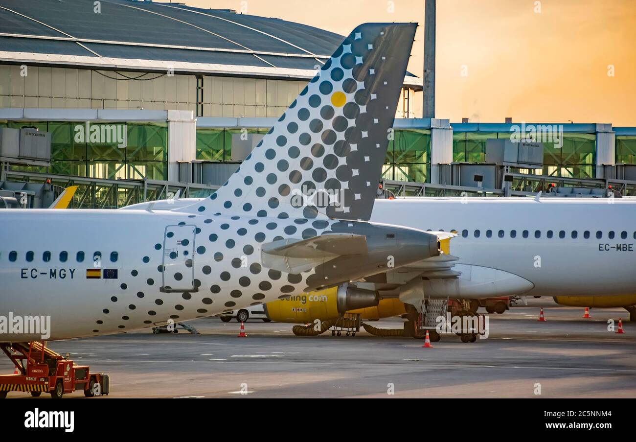 Barcelona airport terminal 2 Banque de photographies et d’images à haute résolution - Alamy
