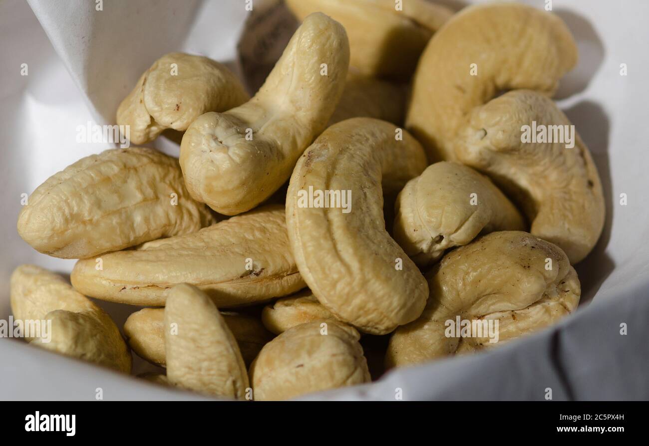 Noix de cajou brut Banque de photographies et d’images à haute ...