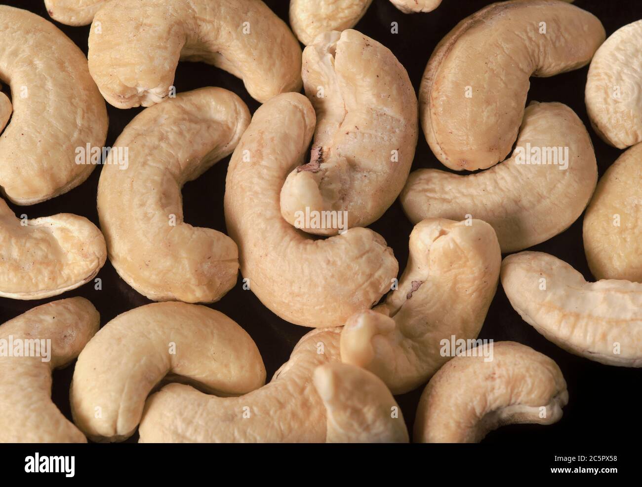 Noix de cajou brut Banque de photographies et d’images à haute ...