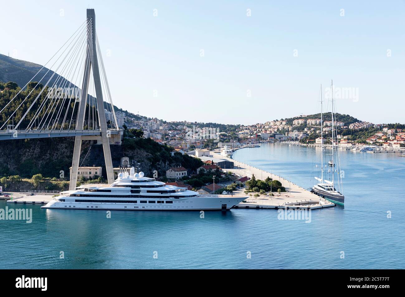 Luka gruz Banque de photographies et d’images à haute résolution - Alamy
