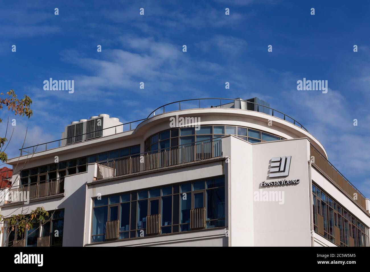 Ey bureaux mondiaux Banque de photographies et d’images à haute ...