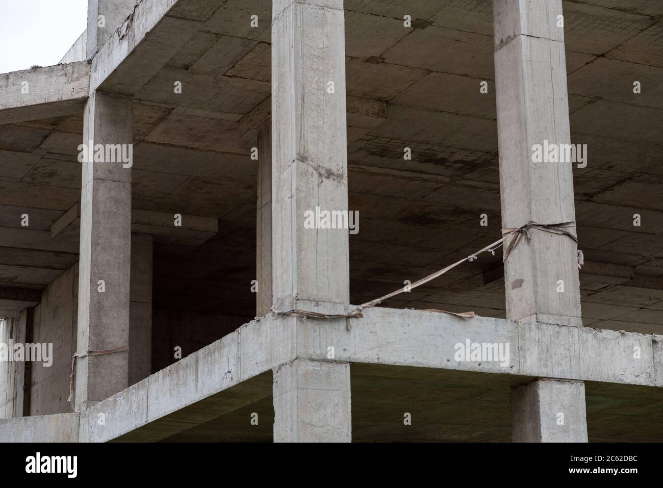 Structures en béton armé d'une maison en construction Photo Stock - Alamy