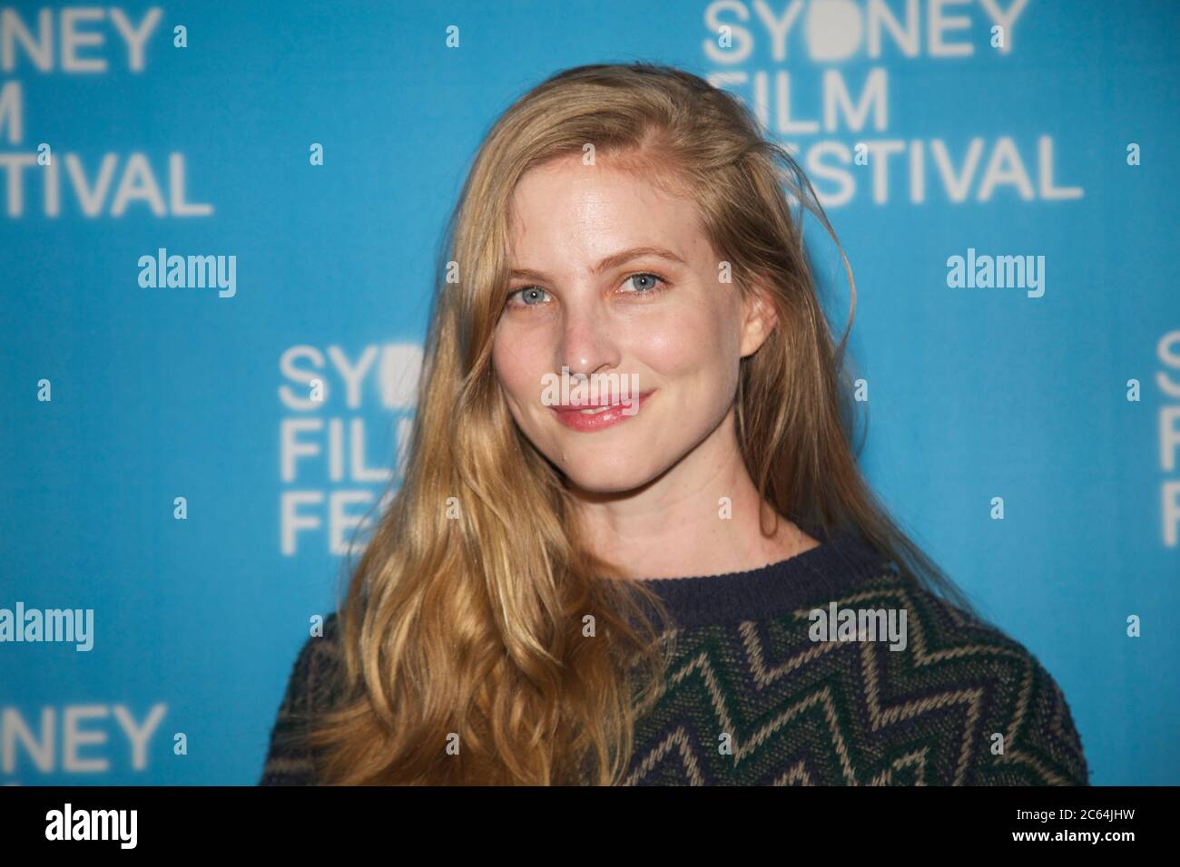 L'actrice Elizabeth Blackmore (domicile et extérieur, Evil Dead, la ...