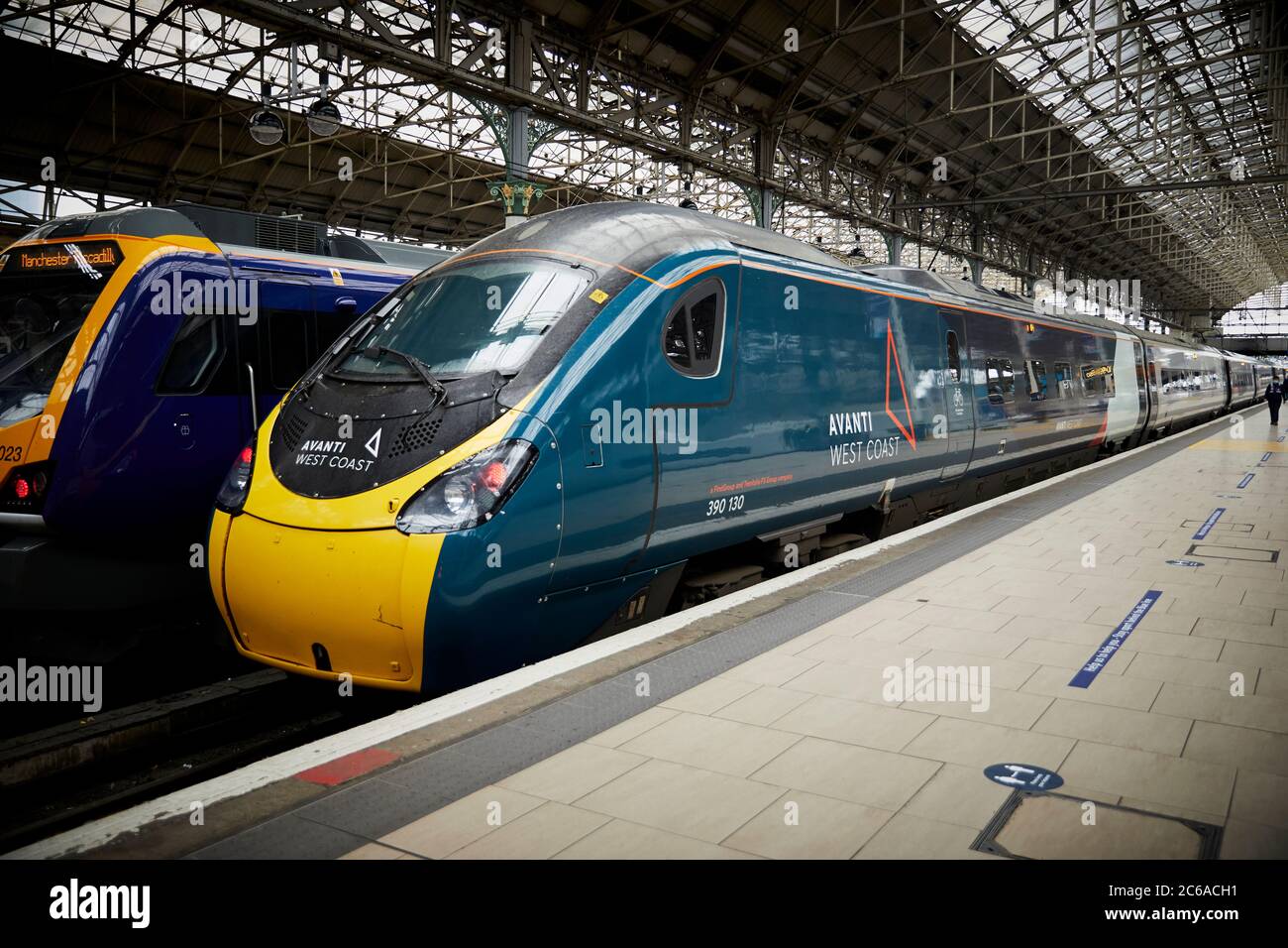 Firstgroup train Banque de photographies et d’images à haute résolution ...