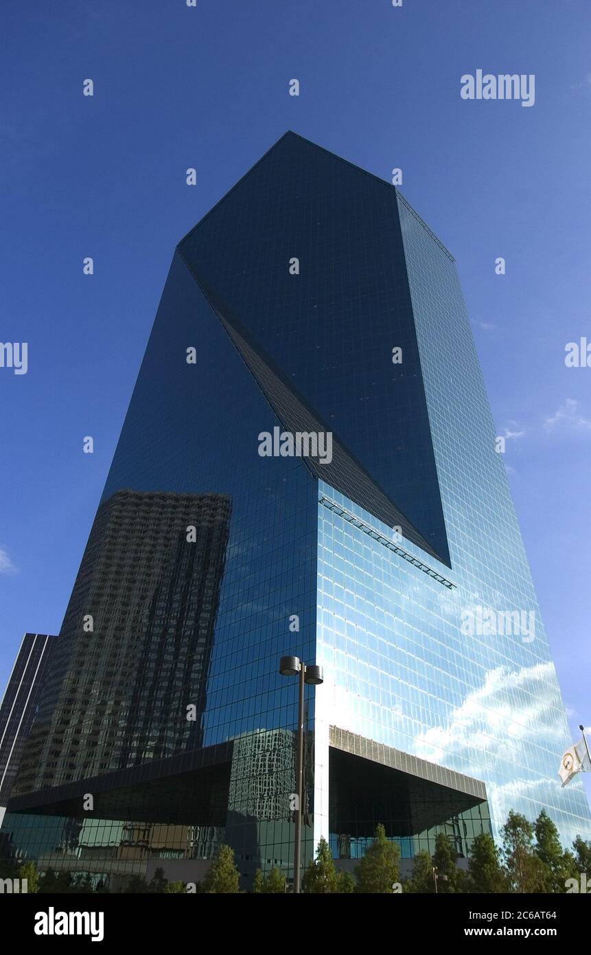 Dallas TX 2004. Bâtiment Fountain place conçu par I.M. Pei. Le bâtiment ...