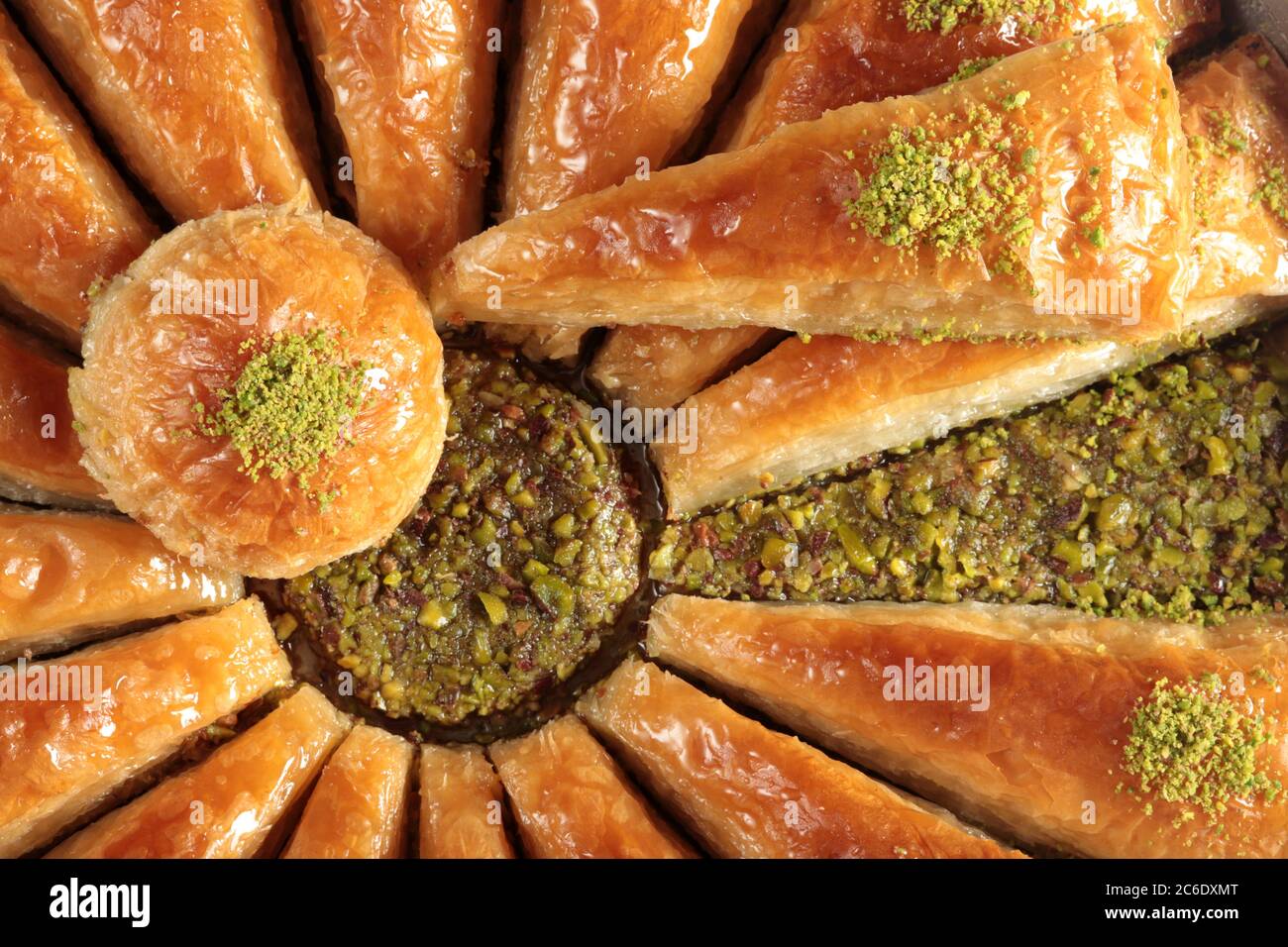 Dessert traditionnel Baklava turque. Noyer, Pistachio style turc Antep ...