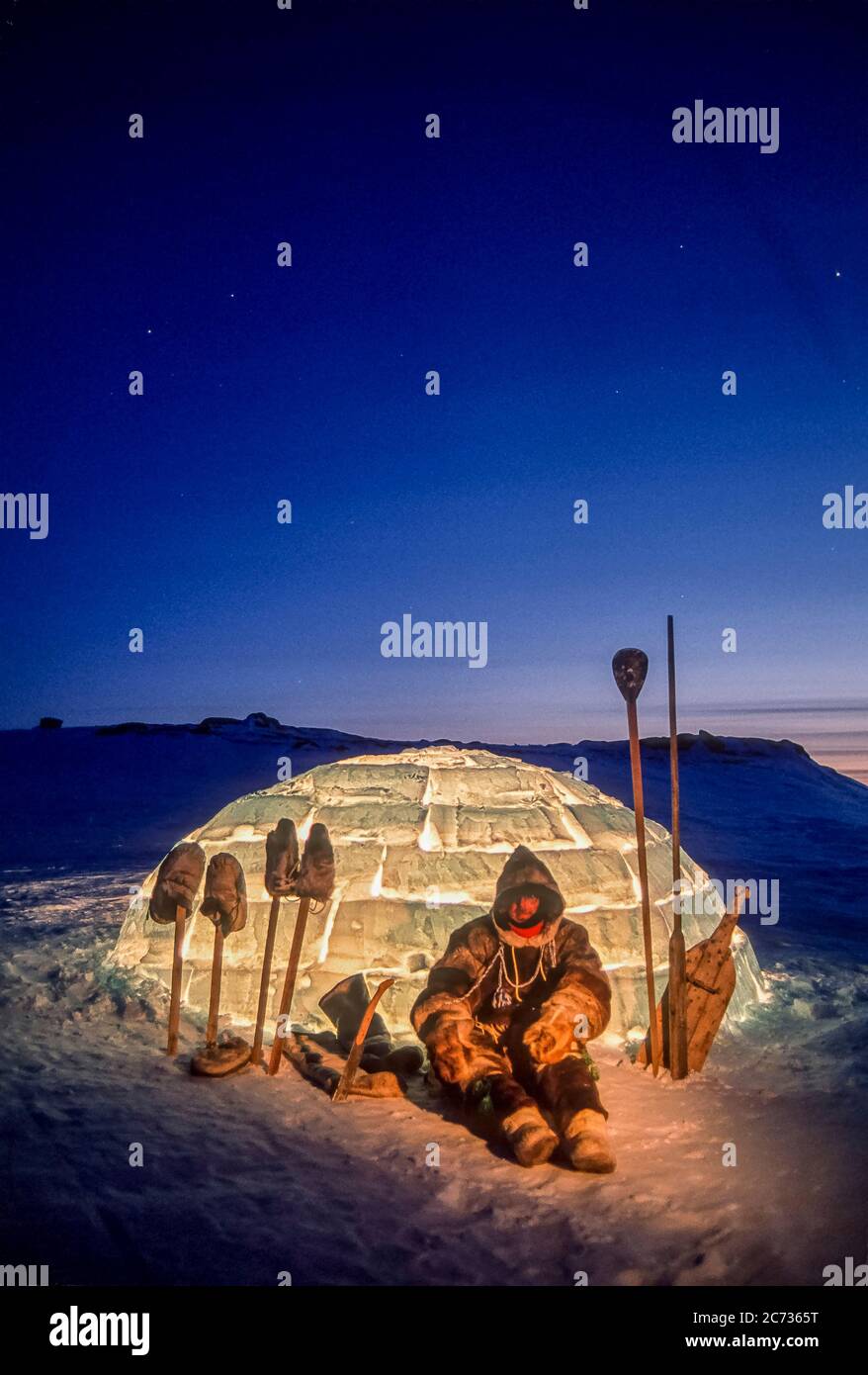 Igloo inuit canada Banque de photographies et d’images à haute ...
