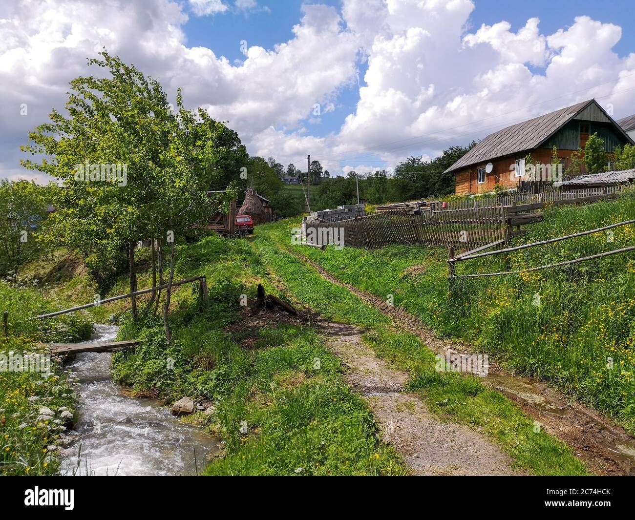 Pont ruisseau maison Banque de photographies et d’images à haute ...