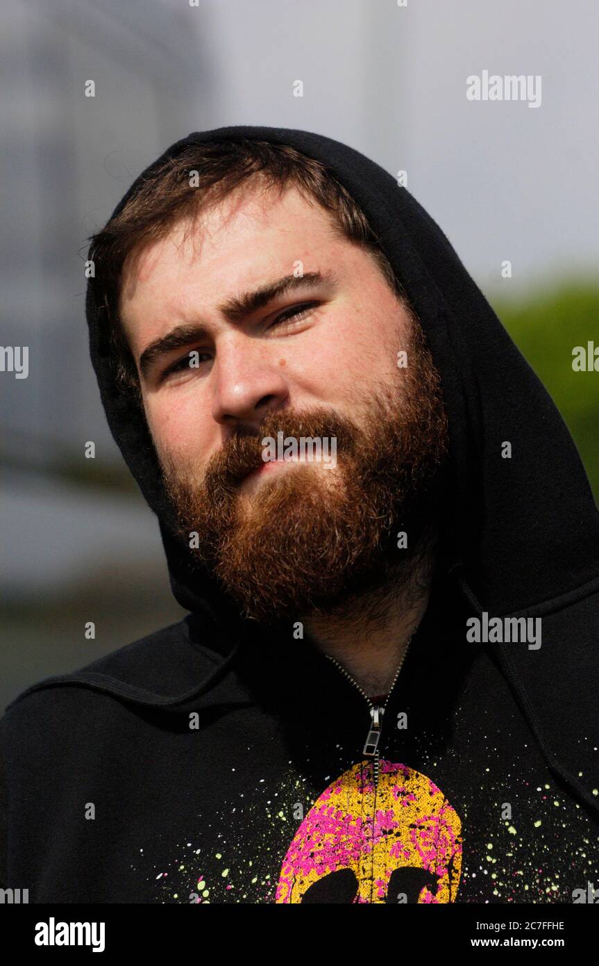 Forte de quatre ans Banque de photographies et d’images à haute ...