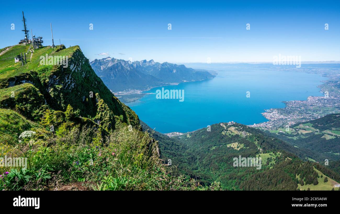 Rochers de naye alpes suisses Banque de photographies et d’images à ...