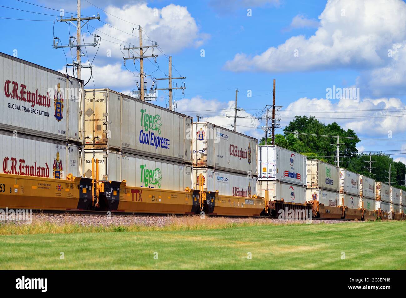 Intermodal container train Banque de photographies et d’images à haute ...