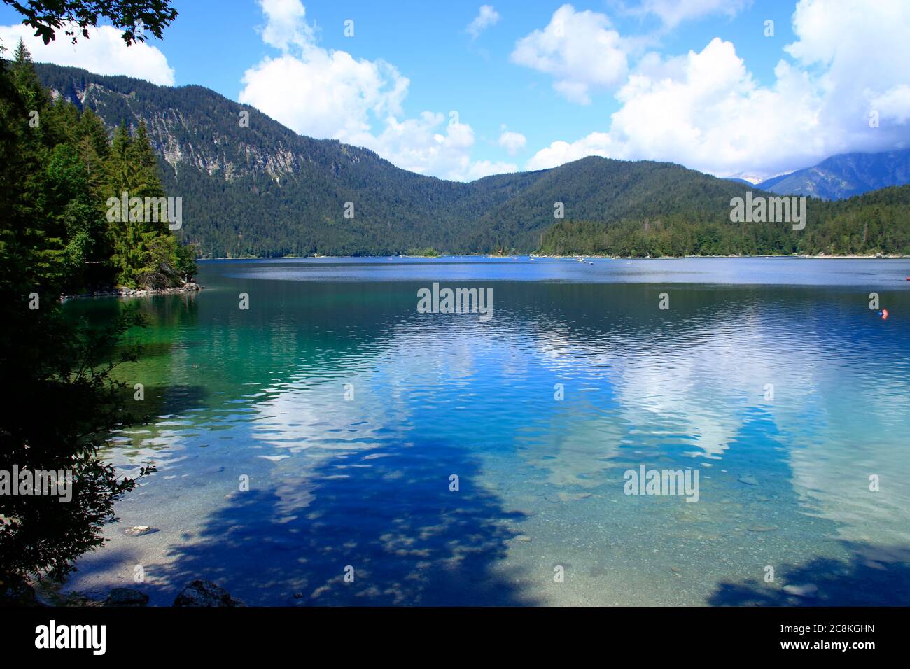 Lac eibsee avec zugspitze Banque de photographies et d’images à haute résolution - Alamy