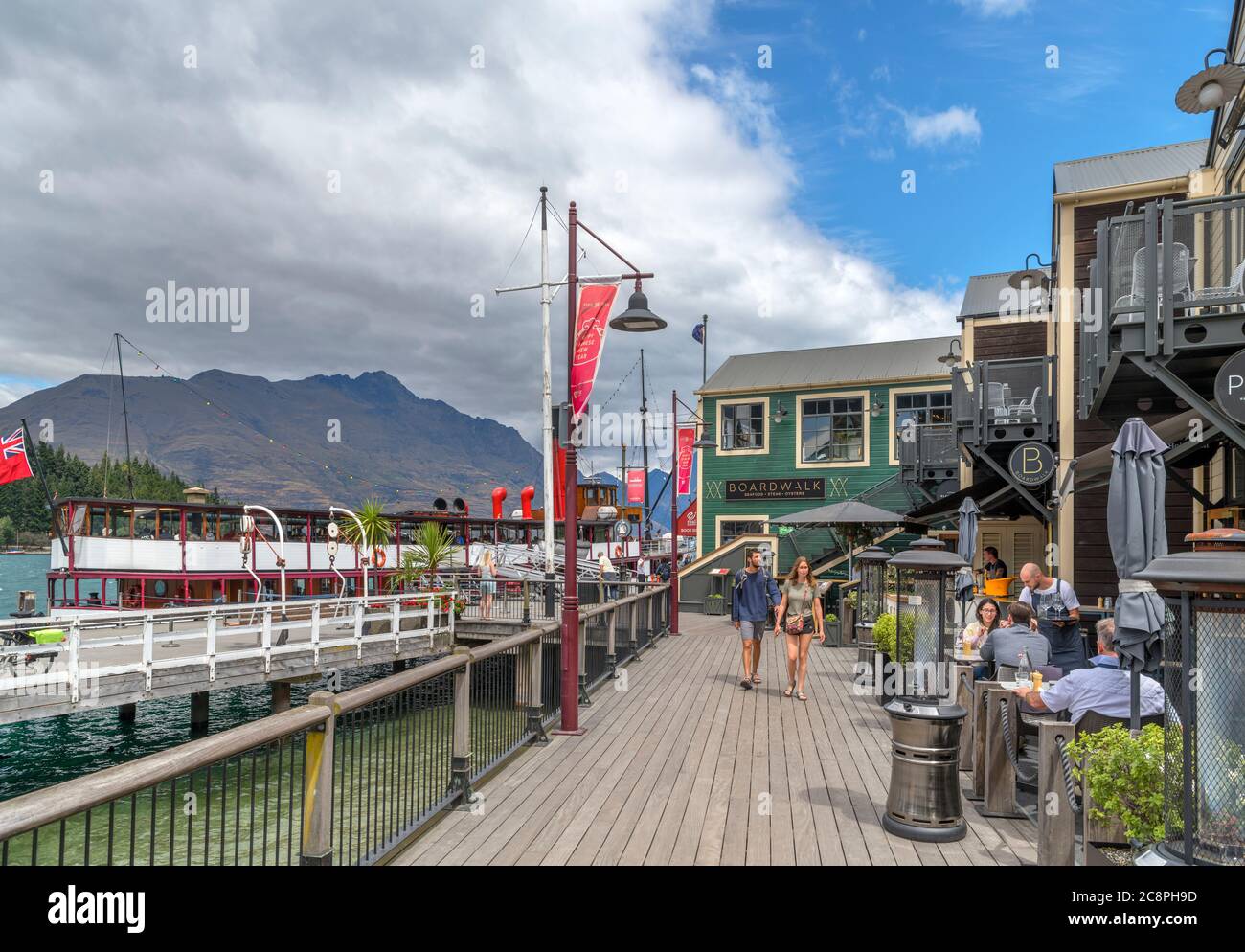 Queenstown Bar Banque d'image et photos - Alamy