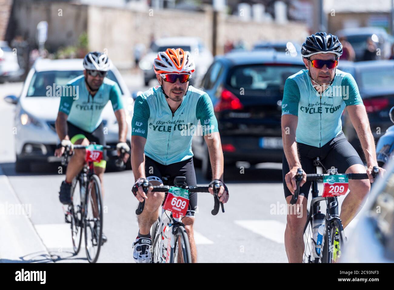 Les agles Banque de photographies et d’images à haute résolution - Alamy