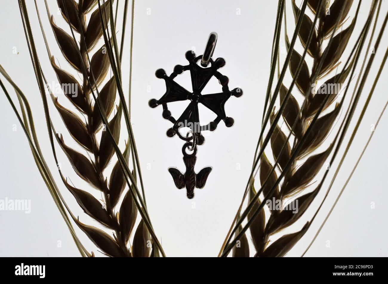 Croix protestante Banque de photographies et d’images à haute ...