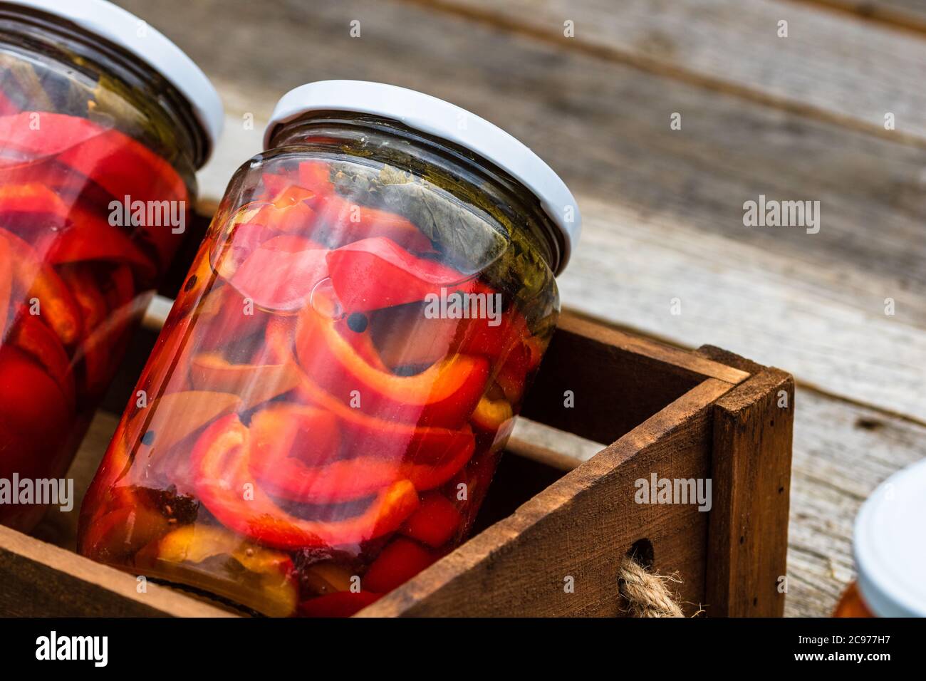 Mise En Conserve Dans Des Bocaux Banque d'image et photos - Alamy
