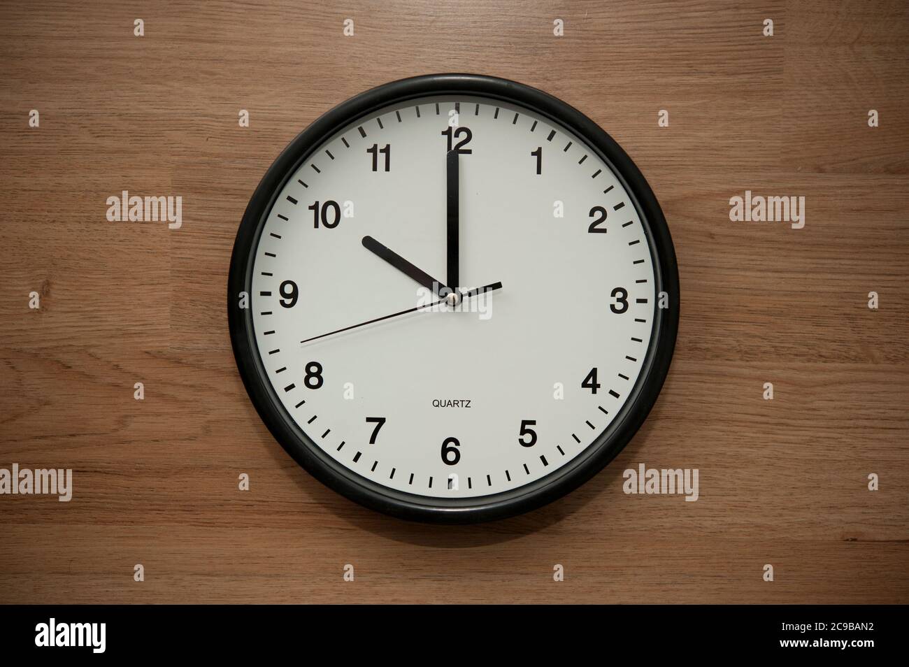 Dix heures Banque de photographies et d’images à haute résolution - Alamy