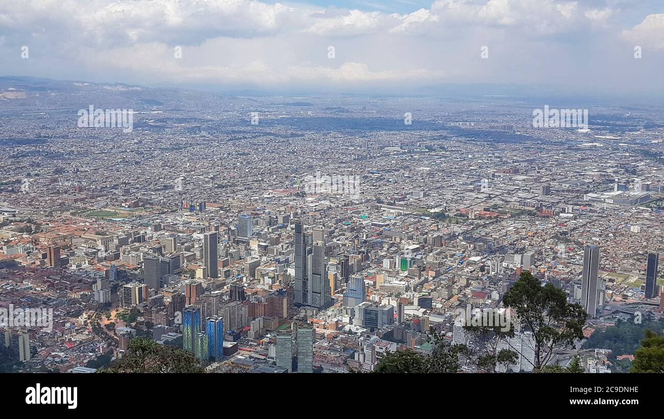 Vue aérienne de Bogota, la capitale et la plus grande ville de Colombie ...