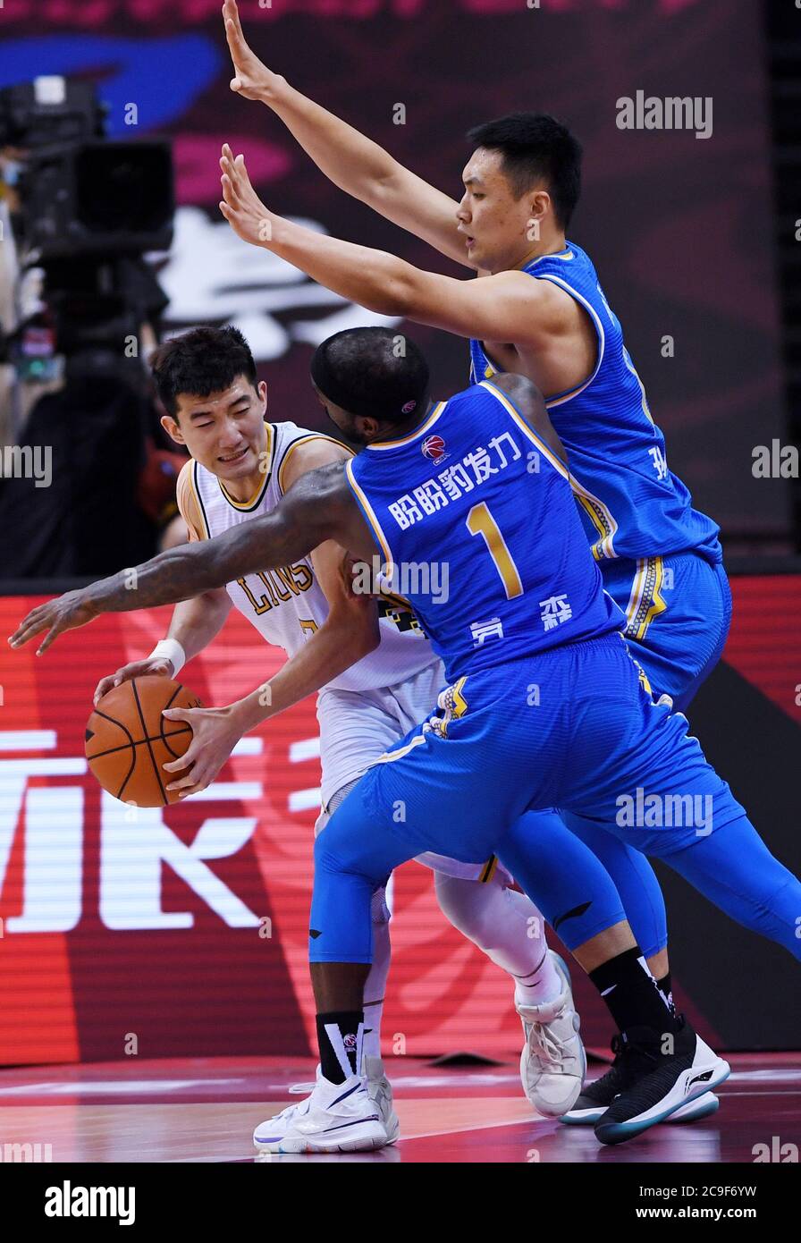 Qingdao, province chinoise de Shandong. 31 juillet 2020. Sun Minghui (L ...