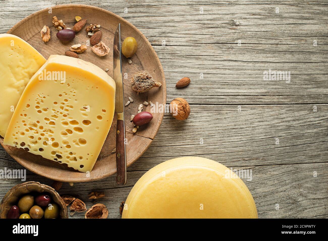Noix Et Fruits Banque d'image et photos - Alamy