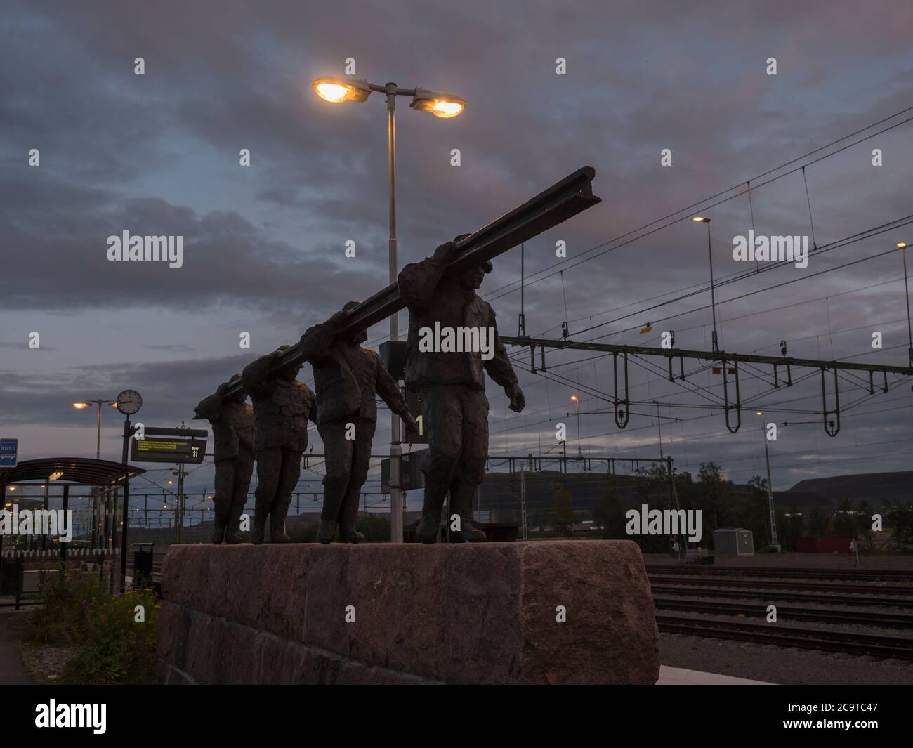 Monument narvik Banque de photographies et d’images à haute résolution ...