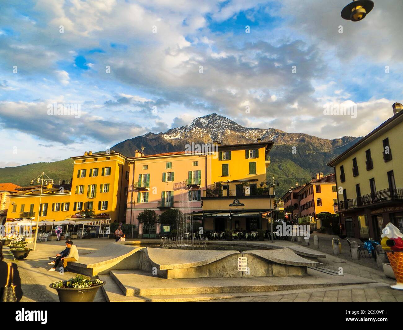 Mont legnone Banque de photographies et d’images à haute résolution - Alamy
