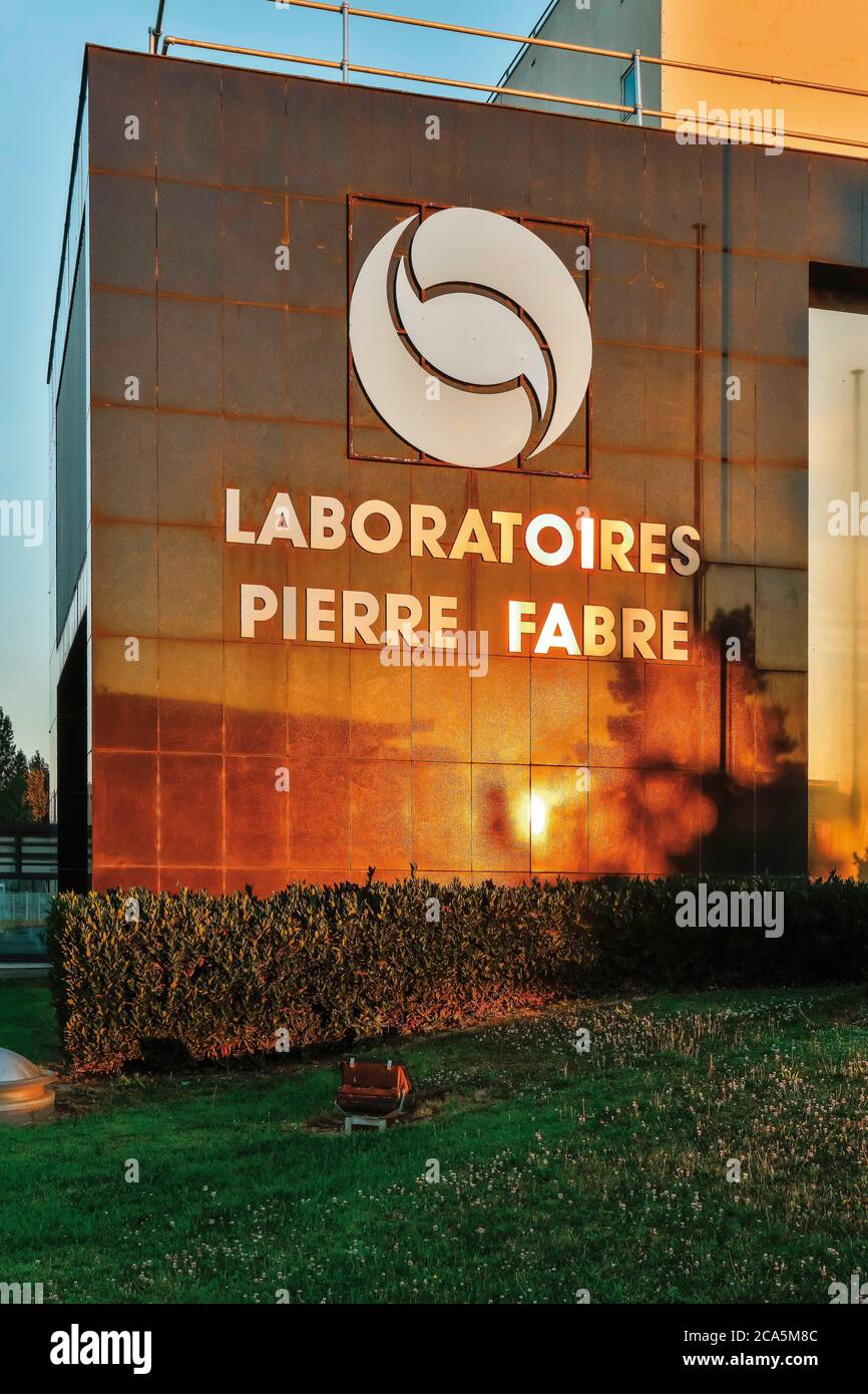 Pierre fabre Banque de photographies et d’images à haute résolution - Alamy