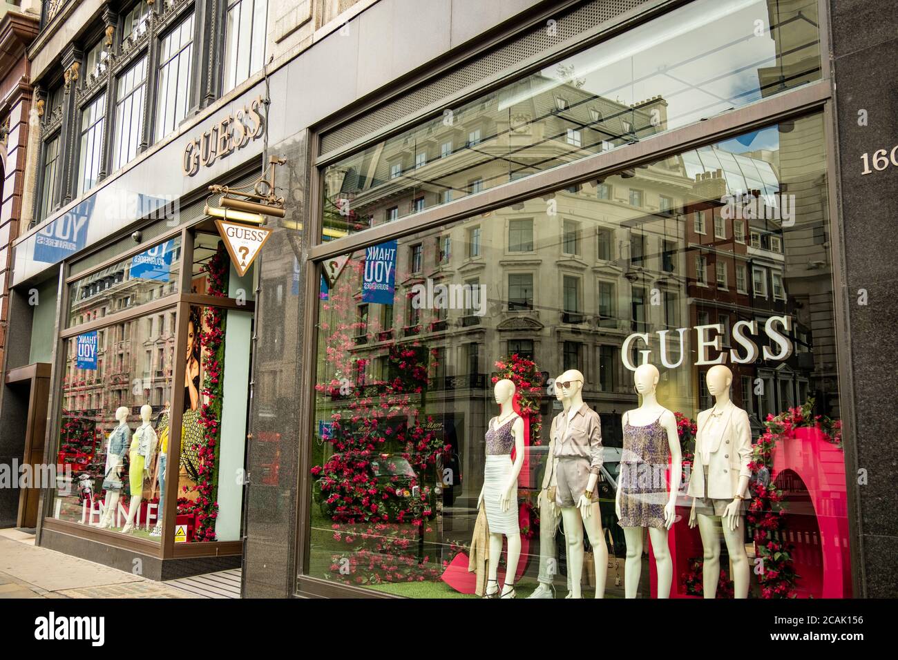 Guess logo Banque de photographies et d’images à haute résolution - Alamy