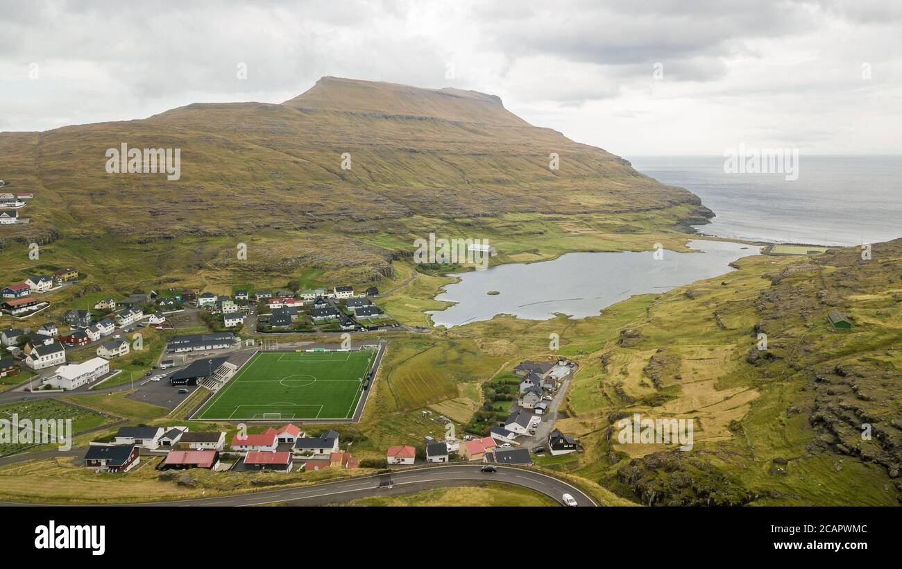 Terrain De Football Eidi Banque d'image et photos - Alamy