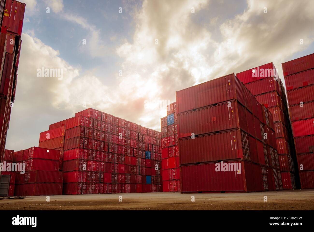 Camion Porte Conteneurs Banque d'image et photos - Alamy
