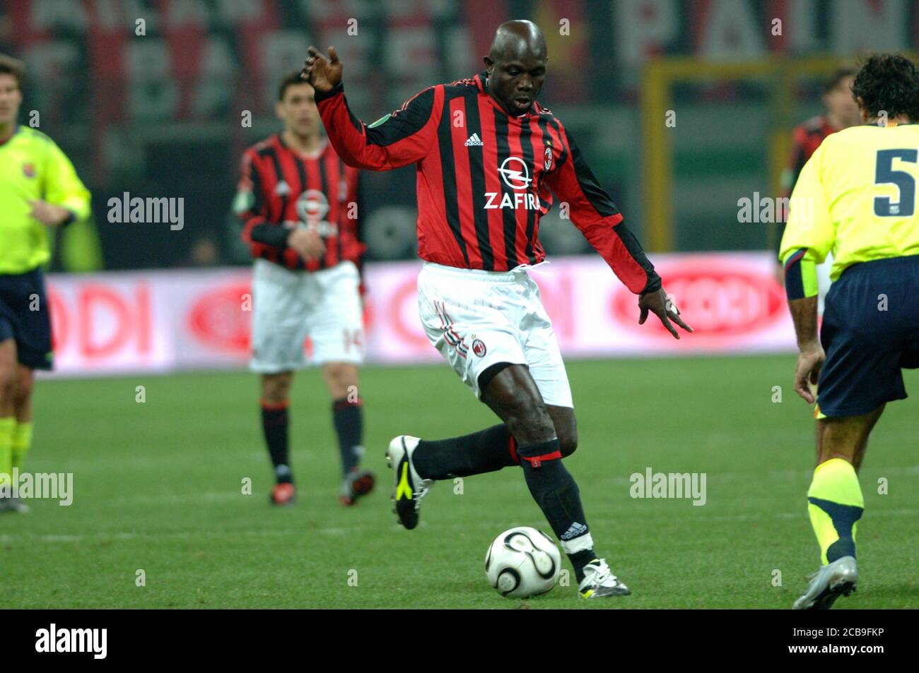 George weah ac milan Banque de photographies et d’images à haute ...