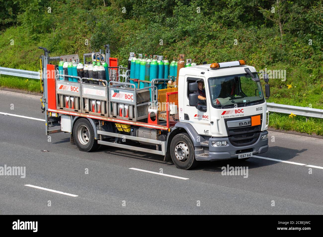 Transport de bouteilles de gaz dans des véhicules Banque de ...