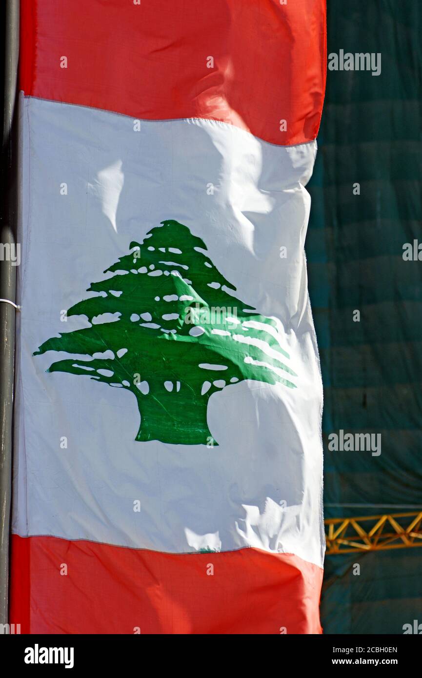 Lebanese flag Banque de photographies et d’images à haute résolution ...
