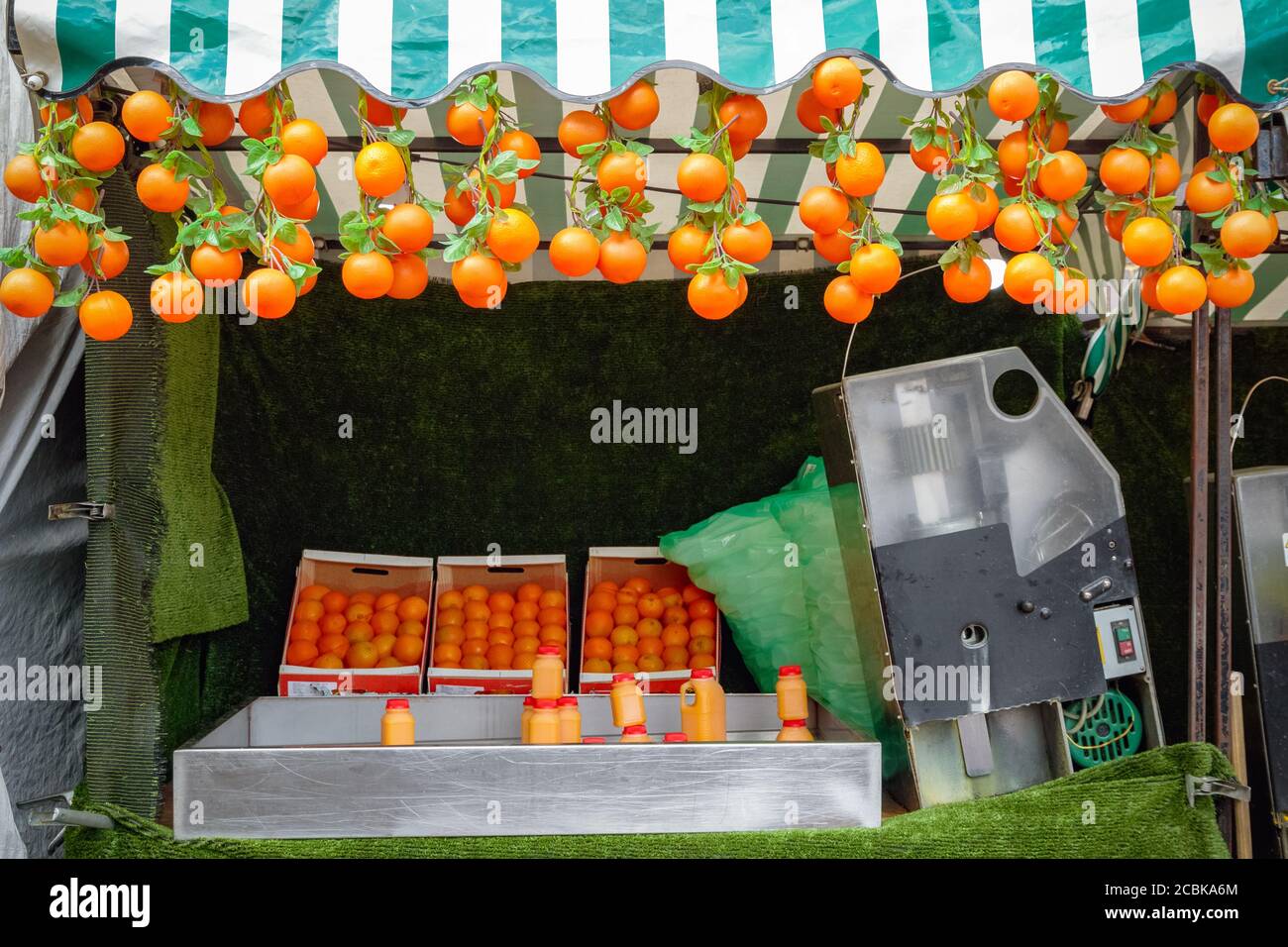 Stand de jus de fruits Banque de photographies et d’images à haute ...