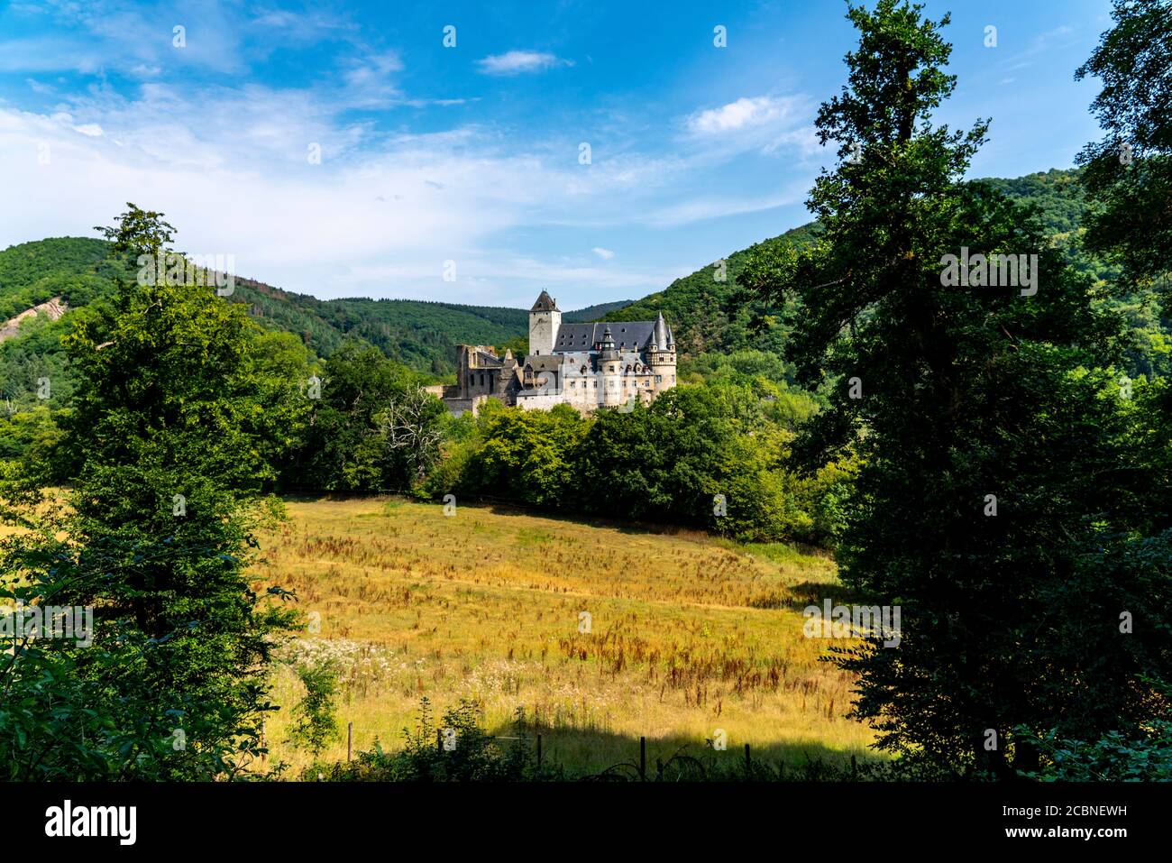 Château de burresheim Banque de photographies et d’images à haute résolution - Alamy