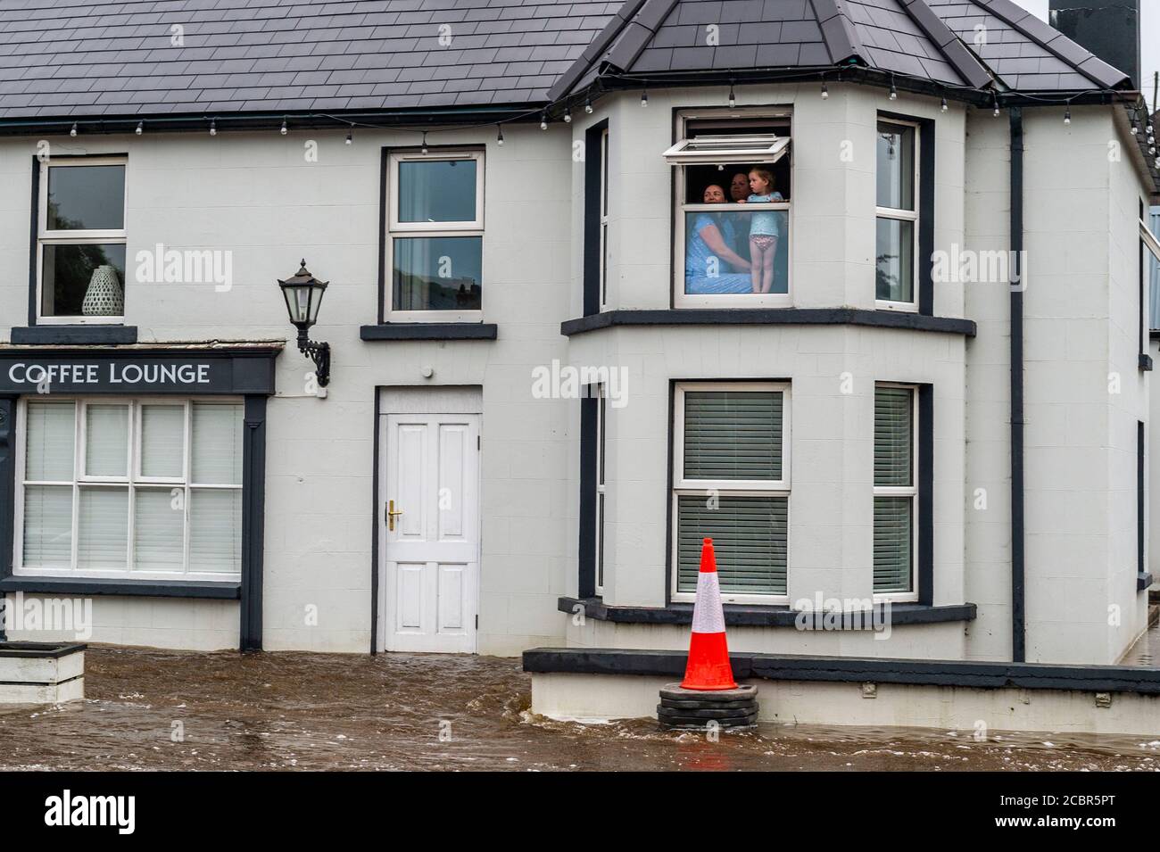 Rosscarberry, West Cork, Irlande. 15 août 2020. La route N71 a inondé ...
