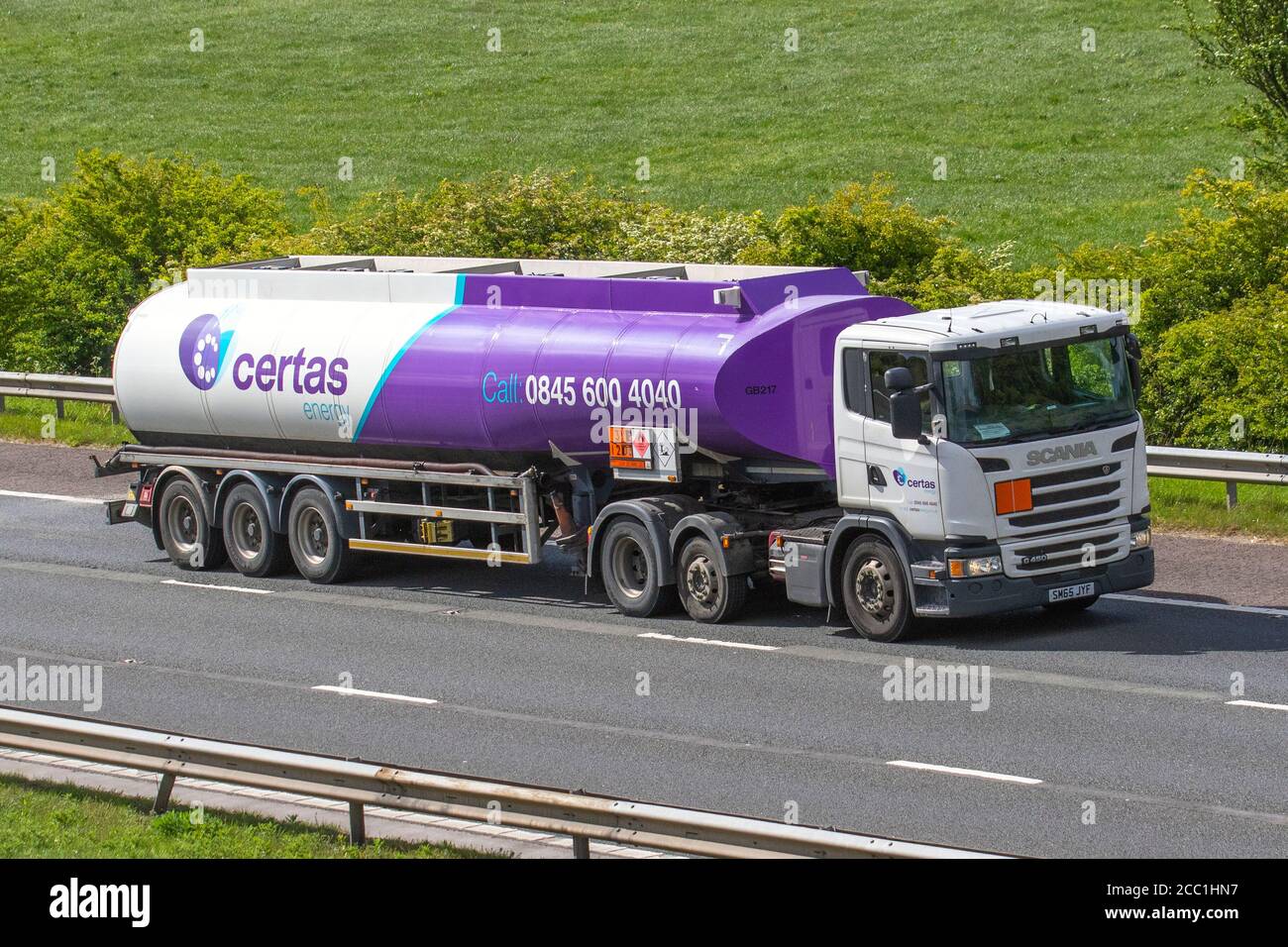 Fuel bowser tanker Banque de photographies et d’images à haute ...