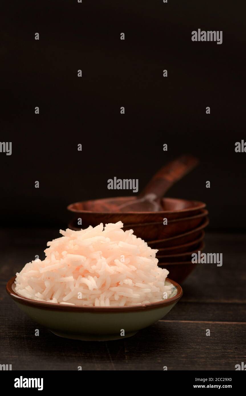 Bol de riz en bois Banque de photographies et d’images à haute ...